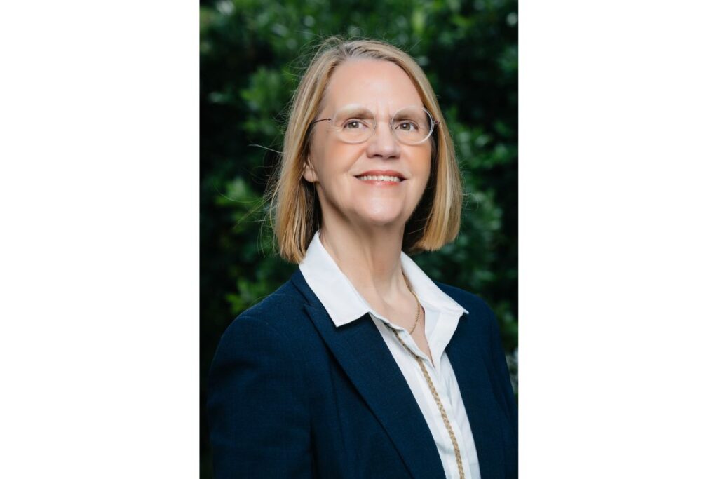 About Us | Real Estate Sales - Pam Harrington Exclusives